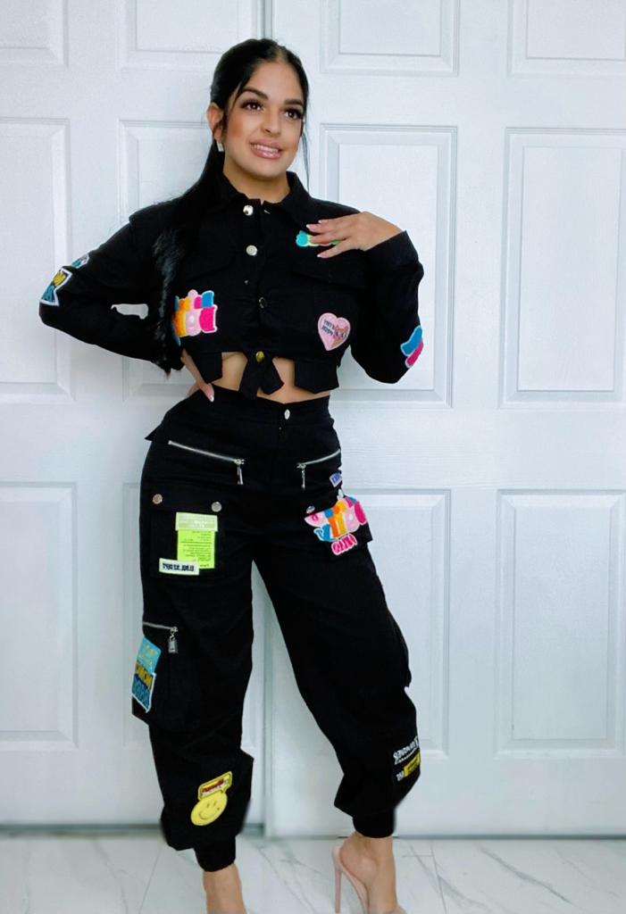 Karol G Vibes Black Set – AVANSHI